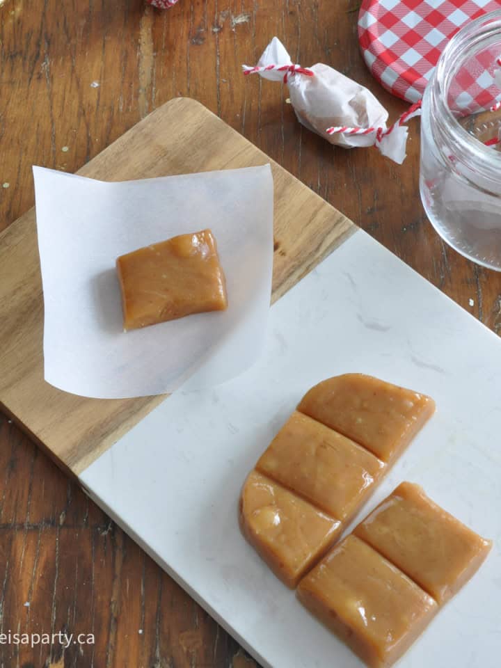 How To Make Pink Candy Apples - Life is a Party