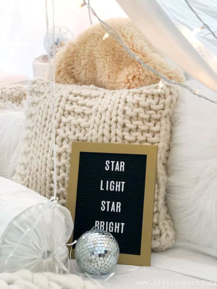 How To Build The Ultimate Pillow Fort - Life is a Party