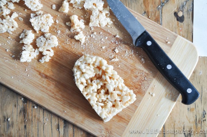 Halloween Ghost Rice Krispie Treats - Life is a Party
