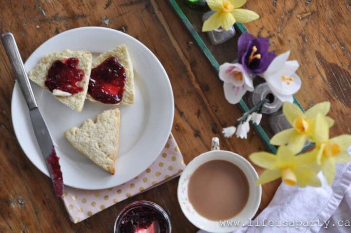 Easy Food Processor Scones - Life is a Party