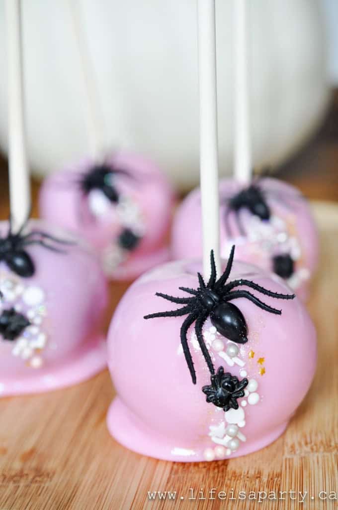 How To Make Pink Candy Apples - Life is a Party