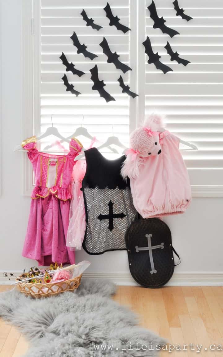 Pink Halloween Party - Life is a Party