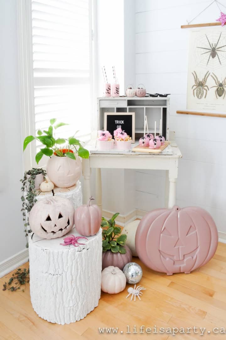 Pink Halloween Party - Life is a Party