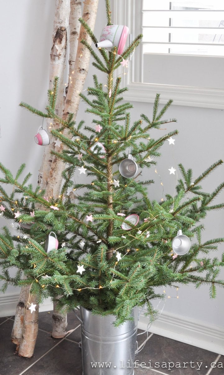 Christmas Tea Party - Life is a Party