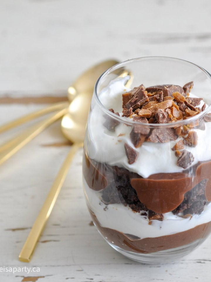 Easy Individual Mini Trifle Cups Recipe - Life is a Party