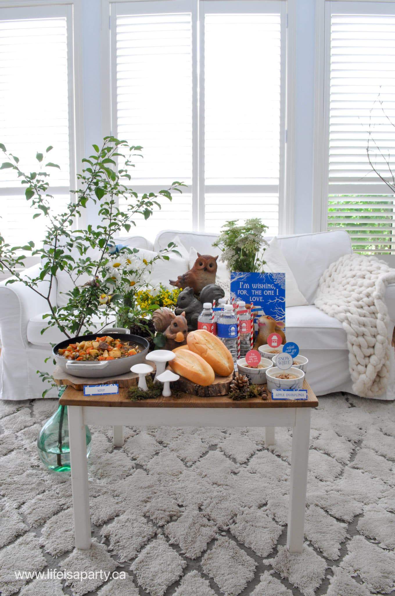 Snow White Party -Dinner and A Movie - Life is a Party