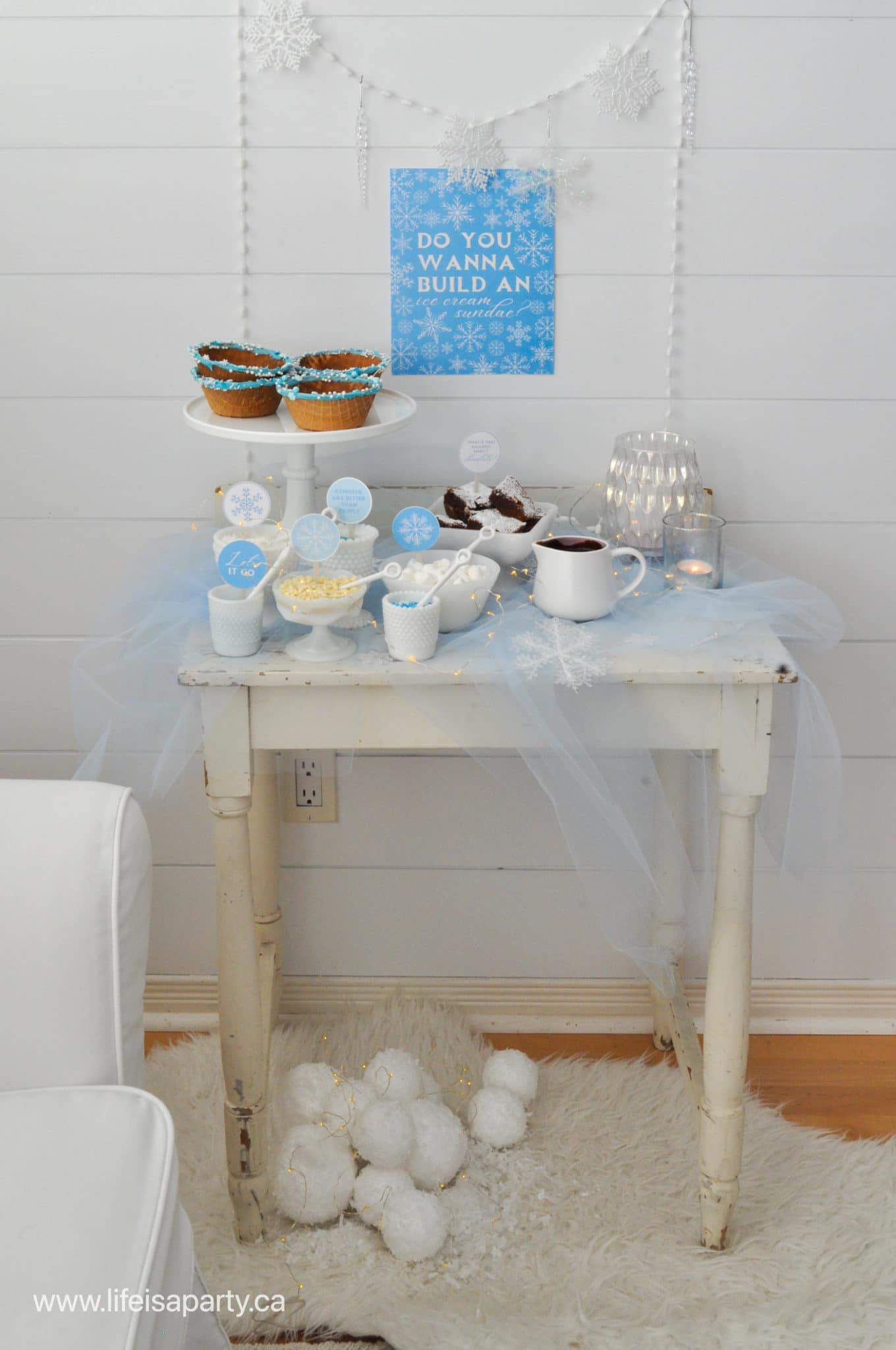 Frozen Themed Party -Dinner and Movie Night - Life is a Party